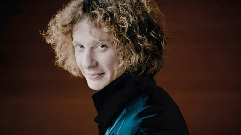 Lugano, Santtu-Matias Rouvali dirige la Philharmonia Orchestra – L ...