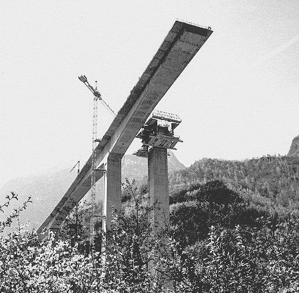 Alexander Grass presenta “Grenzland Tessin” a Bellinzona – L'Osservatore